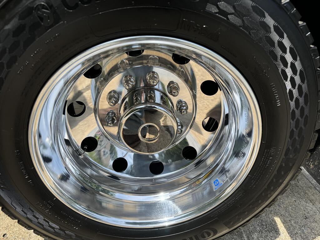 19.5 x 6 Alcoa Polished Ford 10 Lug Wheel Package – Buy Truck Wheels