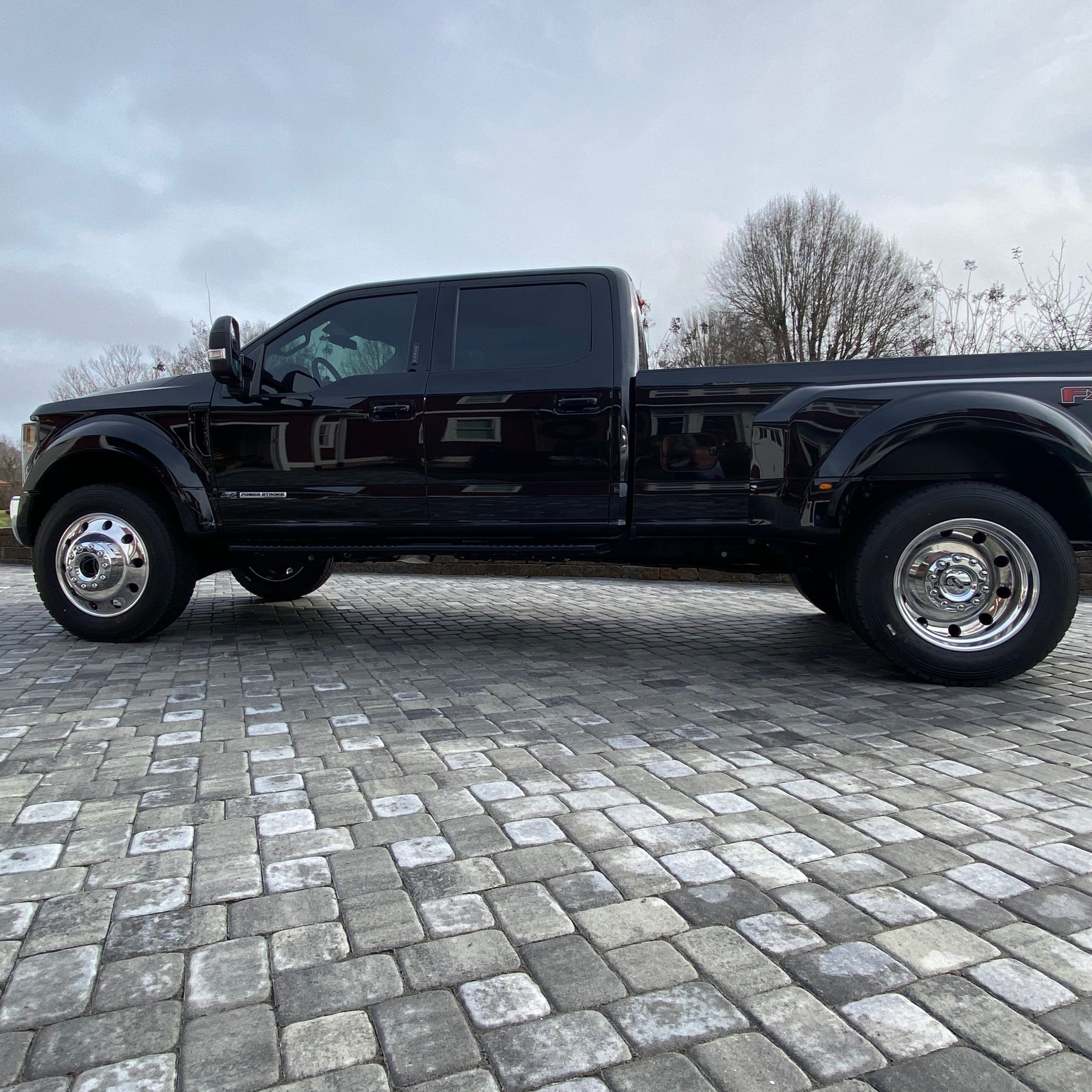 22.5 Aluminum Wheel & Tire Package (MA400) | 10 Lug Ford F450 & F550 ...